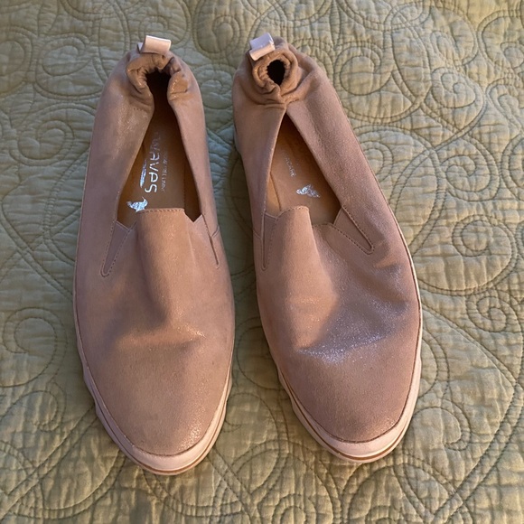 softwaves | Shoes | The Lory By Softwaves Is Extremely Comfortable And ...